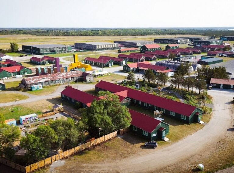 Exhibition Hall + Tours | Base31